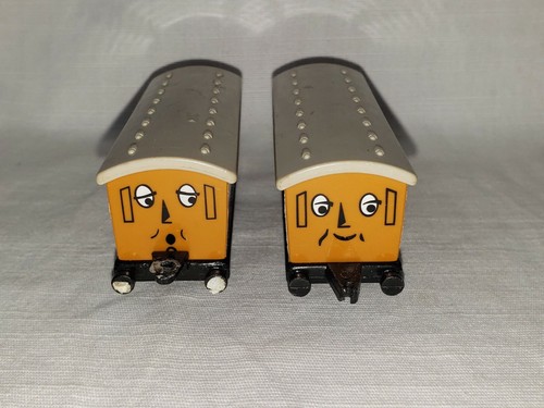 ANNIE & CLARABEL - 1984 - ERTL KAYE & WARD - THOMAS & FRIENDS 1st ...