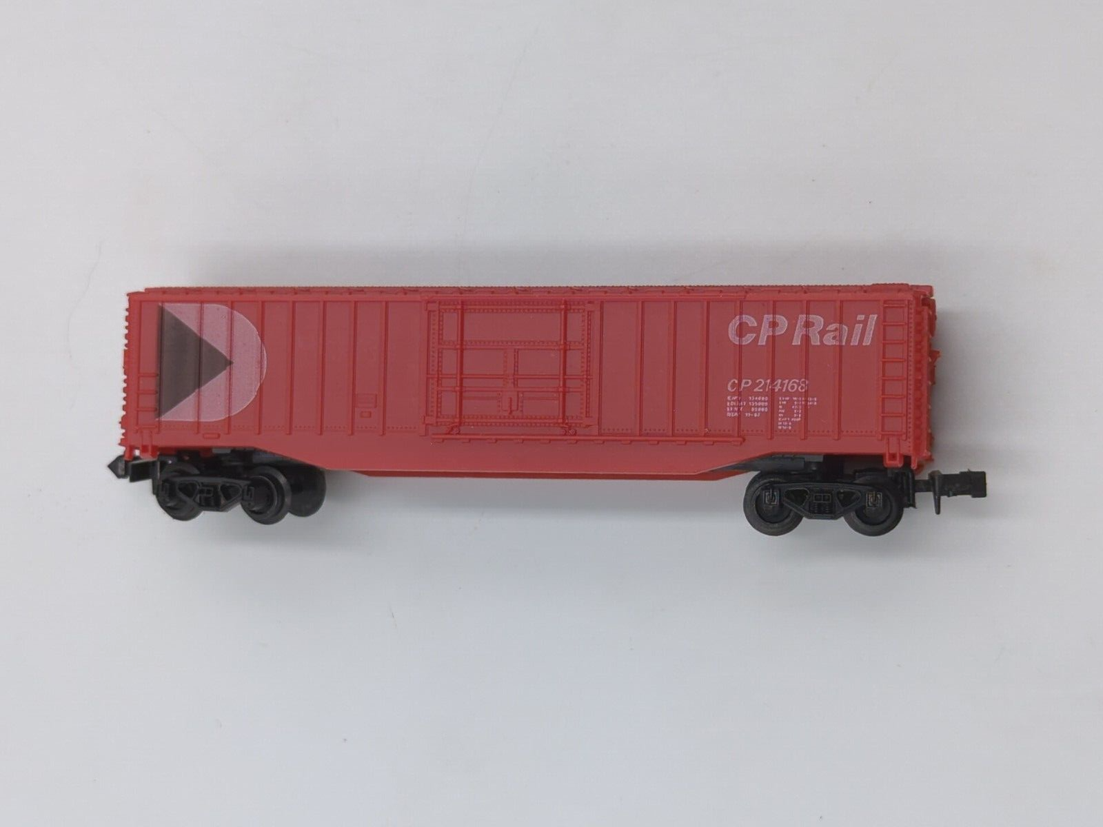 N Scale Lima Canadian Pacific Plug Door Freight Box car CP Rail 214168 ...