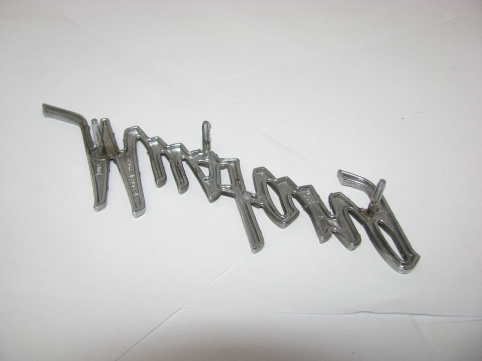 Vintage 1969-1973 FORD MUSTANG Original EMBLEM FoMoCo C9ZB-16098-A | eBay