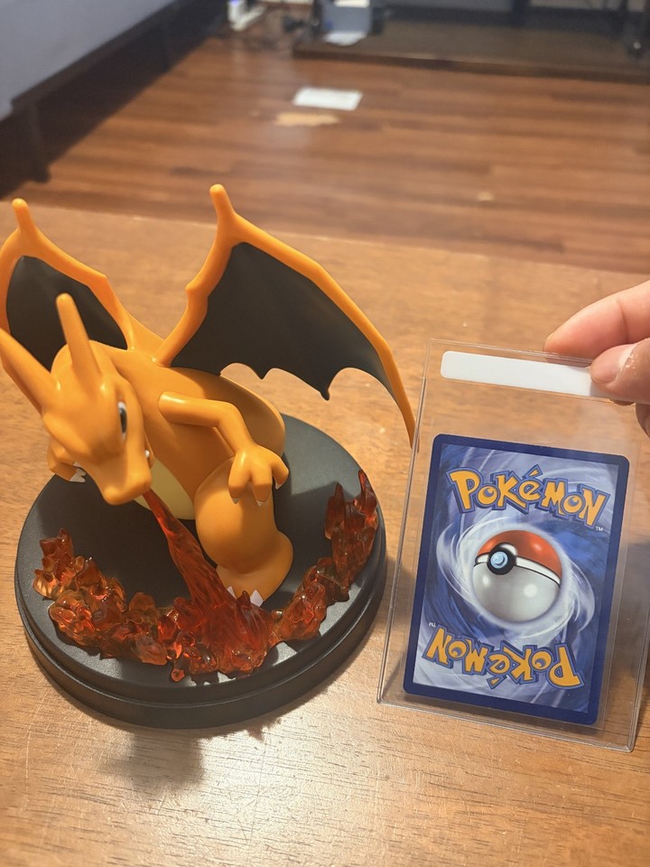 Pokemon TCG Charizard Ex Super Premium Collection Statue w/ Card ...