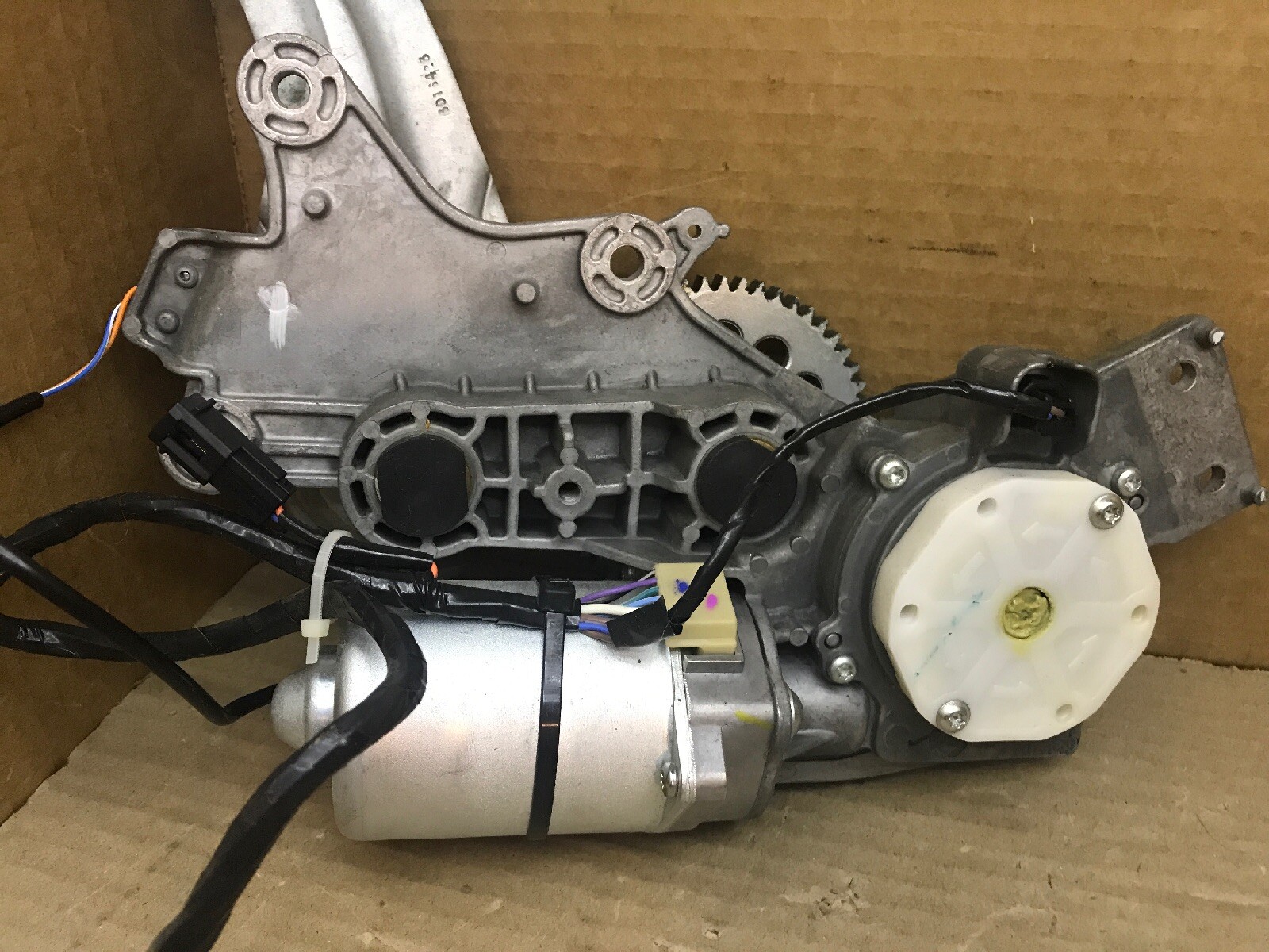 2009-2017 CHEVROLET TRAVERSE ENCLAVE ACADIA TAILGATE LIFT GATE ACTUATOR ...