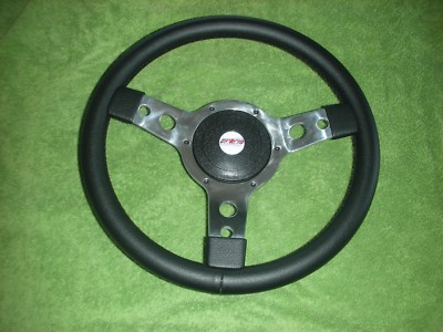 Steering Wheel (14" Leather) & Boss, Triumph Herald, Spitfire, GT6, TR4 ...
