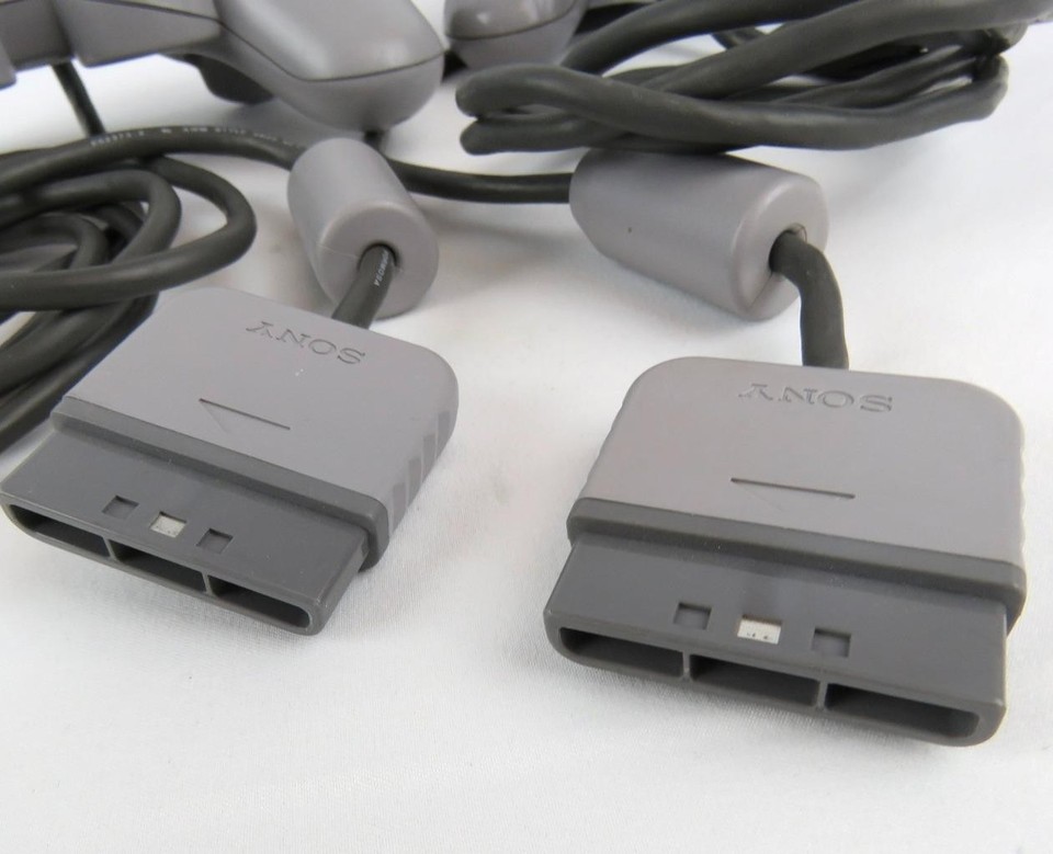 Sony PlayStation Console SCPH-5501 System w/ 2 Controllers Only | eBay