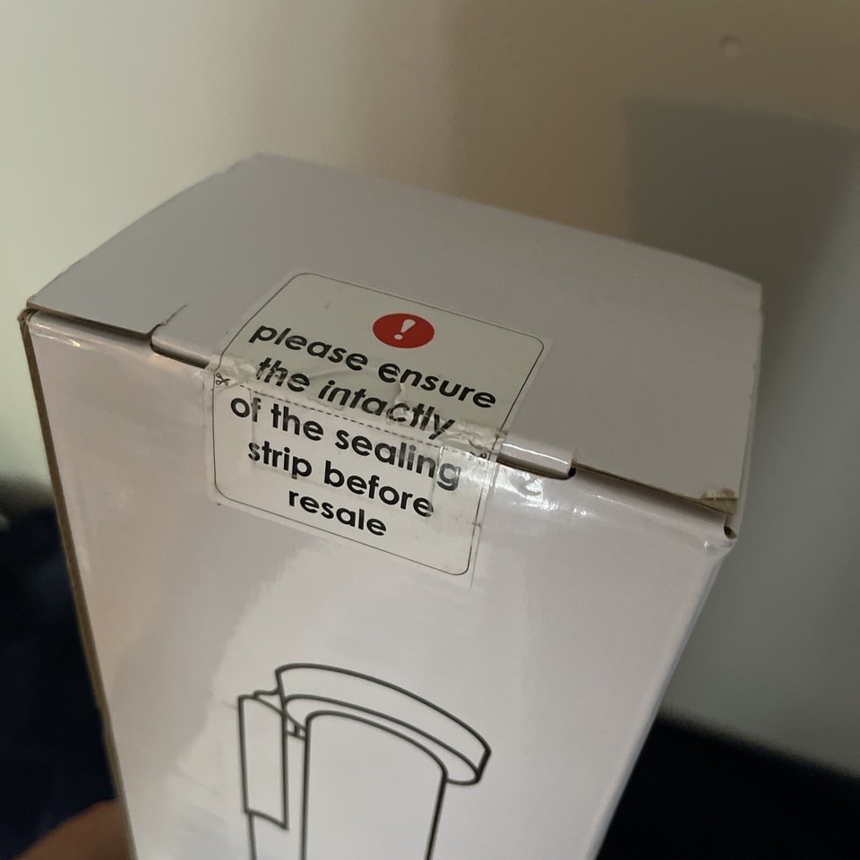 Hunnan Tusunny SH20.007 Retractable Baby Gate 33"Height 75"Wide Black ...