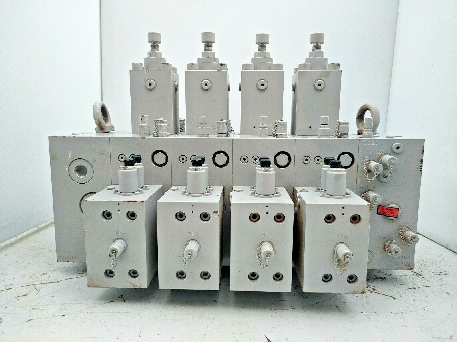 Parker CVG - 54 Control valve Mobile directional control valve CVG54 ...