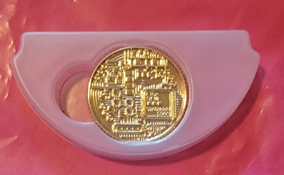 ZURU MINI BRANDS SERIES 4 #134-GOLD BITCOIN *Super Rare* | eBay