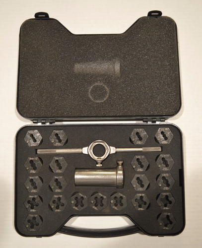 Chase 'Em Back Wrap Around Thread Chaser 23 Piece Set - Slightly Used ...