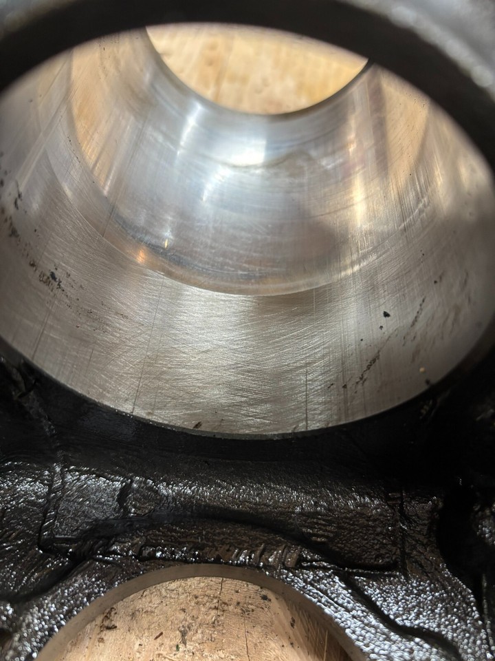 Bolens Husky Tractor Mower 850 Wisconsin S-8D 8.25HP Engine Block ...