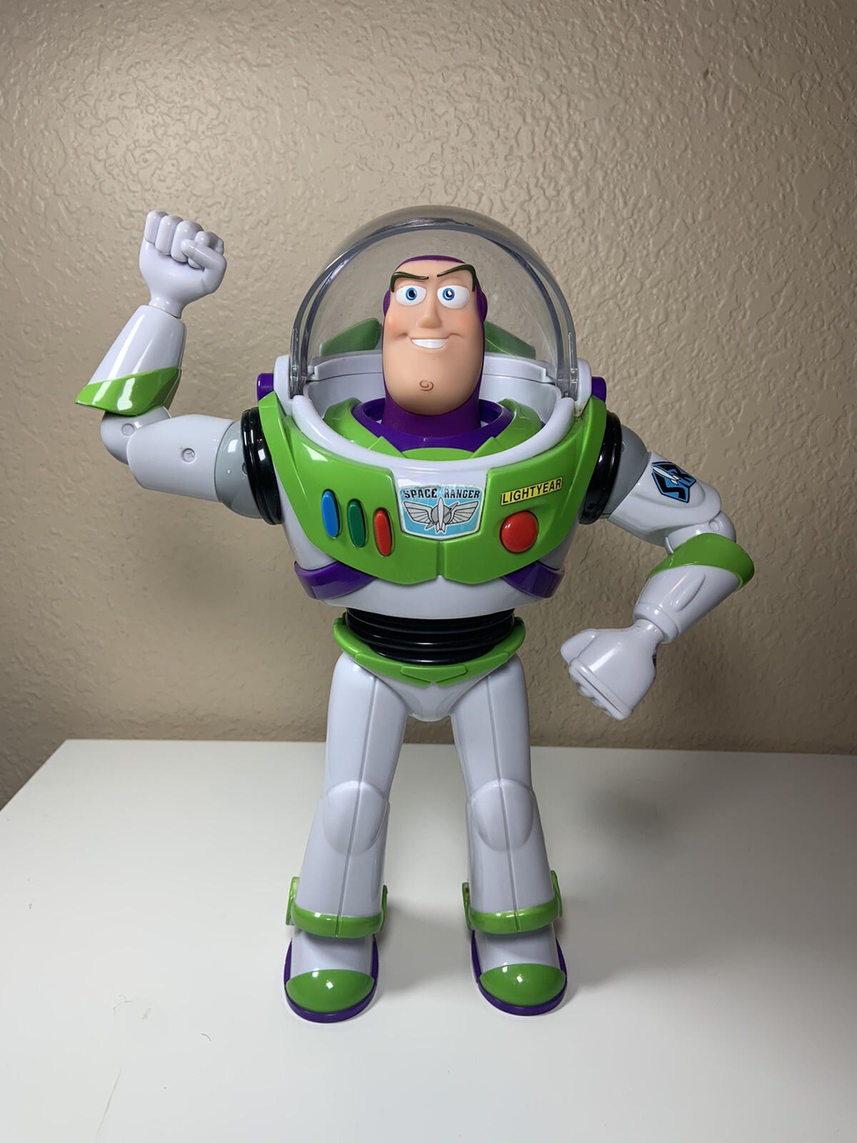 Toy Story Buzz Lightyear 12-Inch Talking Figure Thinkway Toys Tested ...