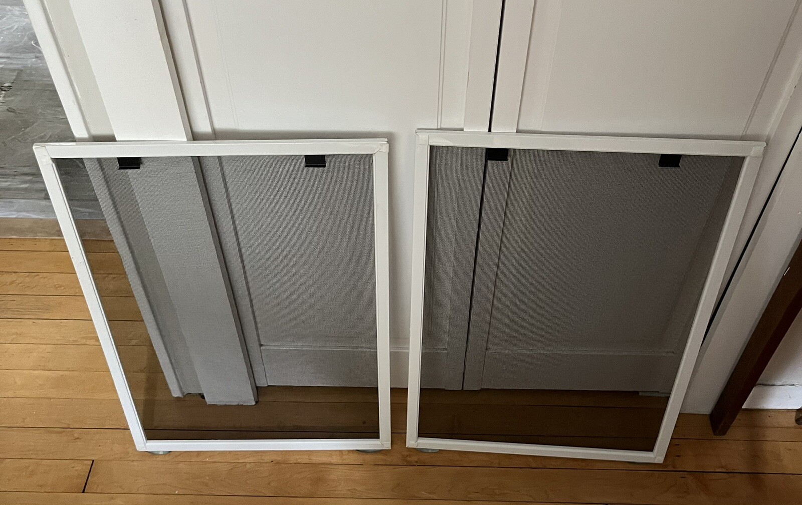 2 Brand New Assembled replacement white metal frame window screens 24 H ...