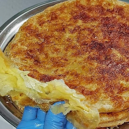 2 Egyptian Traditional Baked Pie Feteer Meshaltet فطير مشلتت فلاحي ...