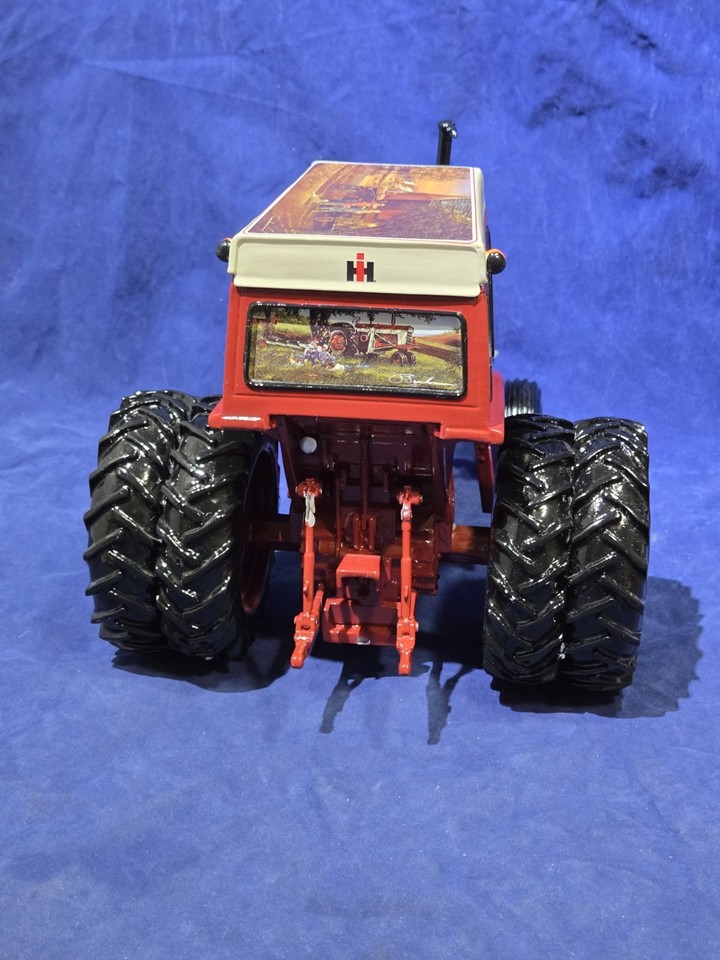 ERTL 1:16 International 1488 CNH Industrial Dave Barnhouse Art Tractor ...
