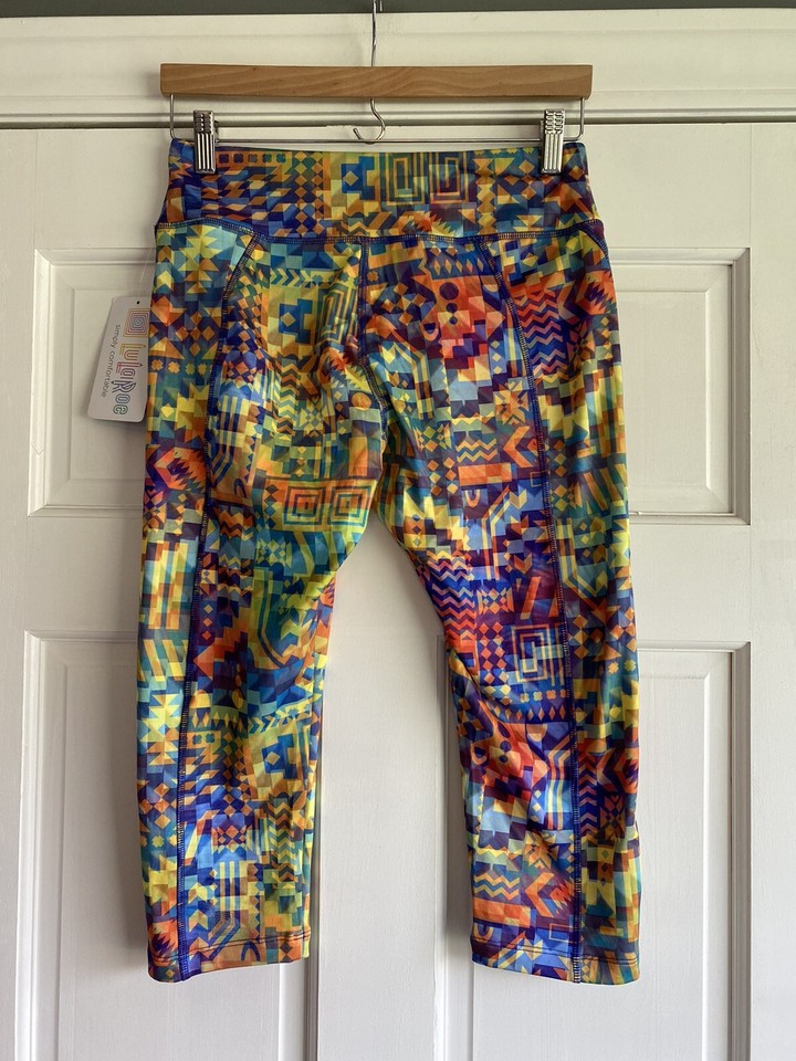 AC40 Lularoe Jade Capri Workout Leggings Womens Medium | eBay