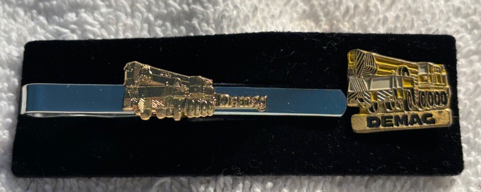 CRANE OPERATOR DEMAG CRANE TIE PIN & HAT PIN BACK | eBay