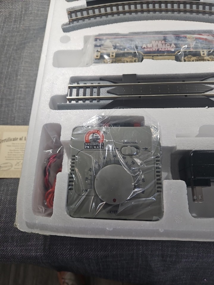 🌟President Trump Express HO Train Set Hawthorne Village Bradford ...