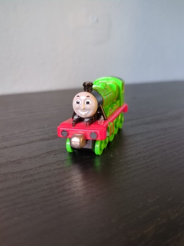 Thomas and Friends Talking Die Cast Metal Henry Magnetic Take Along | eBay