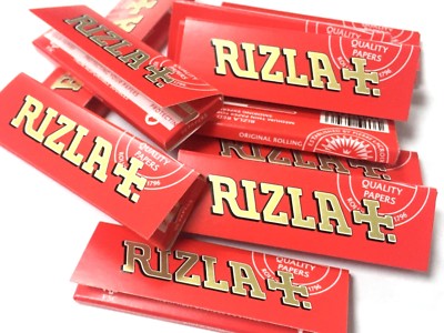 RIZLA RED REGULAR ROLLING PAPERS 50 BOOKLETSX 50 PAPERS EACH BOOKLET UK ...