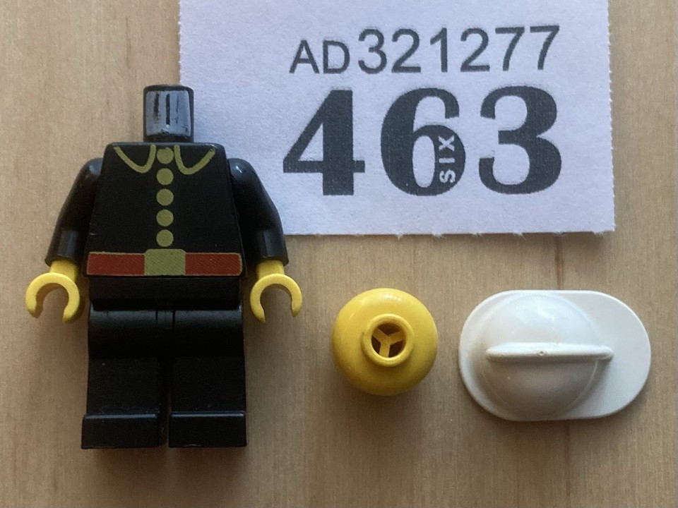 Lego Town FIRE FIGHTER firec001 vintage 1981 firefighter chief fireman ...