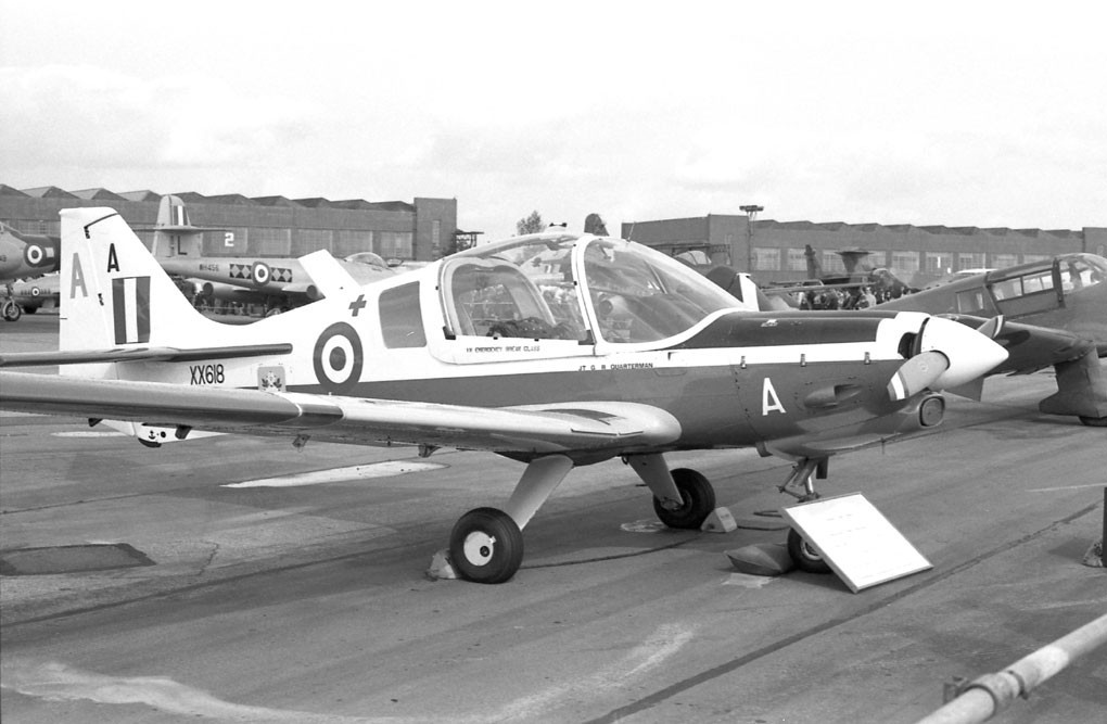 Yorkshire UAS, Bulldog T.1, XX618 'A' at Finningley, Sep 1975 ...