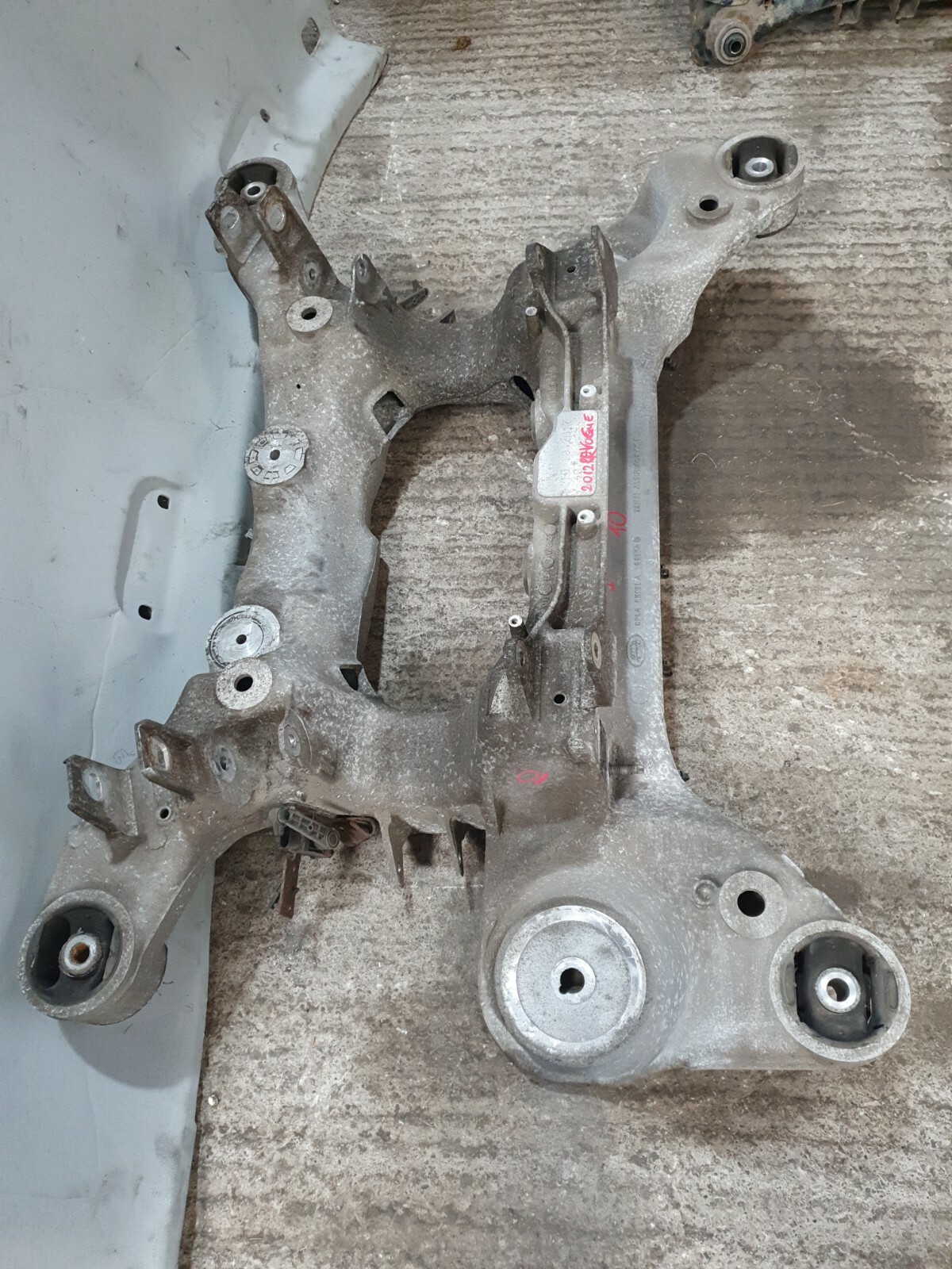 Range Rover Vogue L405 Rear Subframe Axel 4.4 Sdv8 for sale online ...