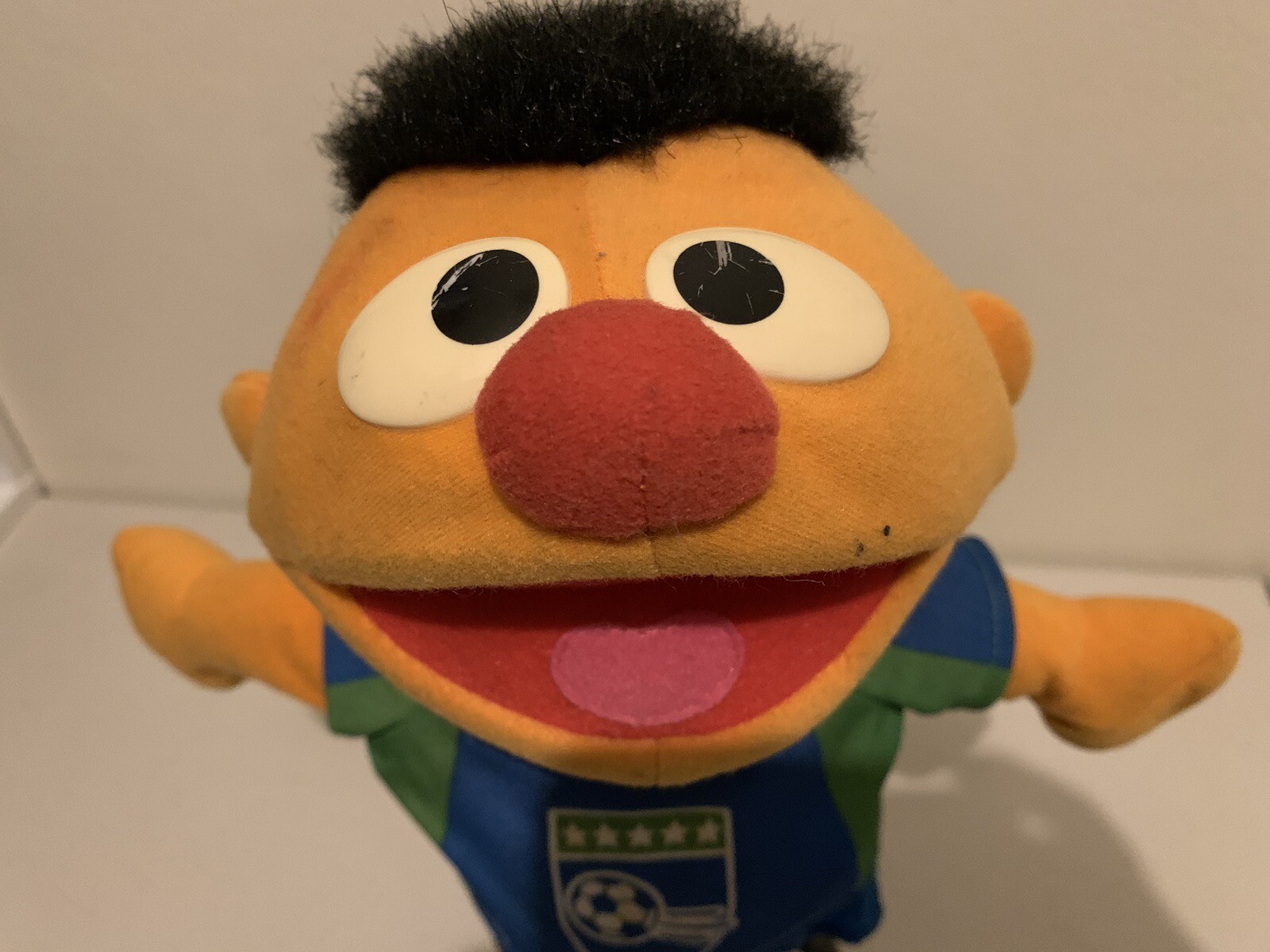 Vintage Sesame Street Ernie Football / Soccer Toy 2003 Mattel 33cm ...