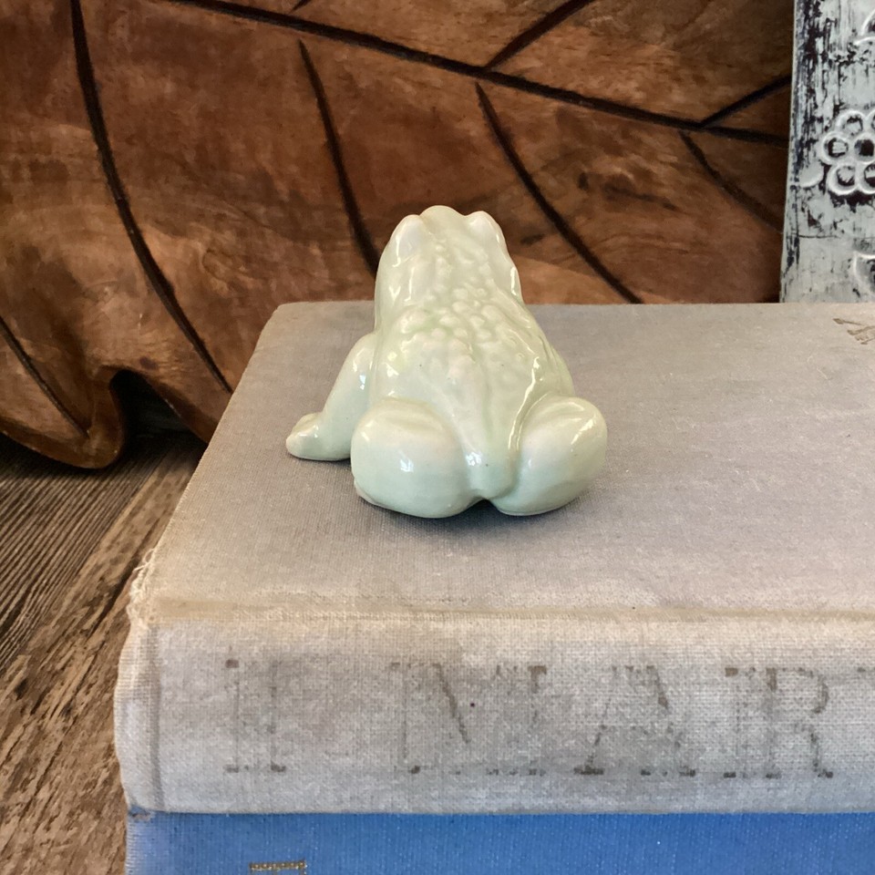 Vintage Ceramic Bumpy Toad Frog Figurine Green Realistic Japan Celadon ...