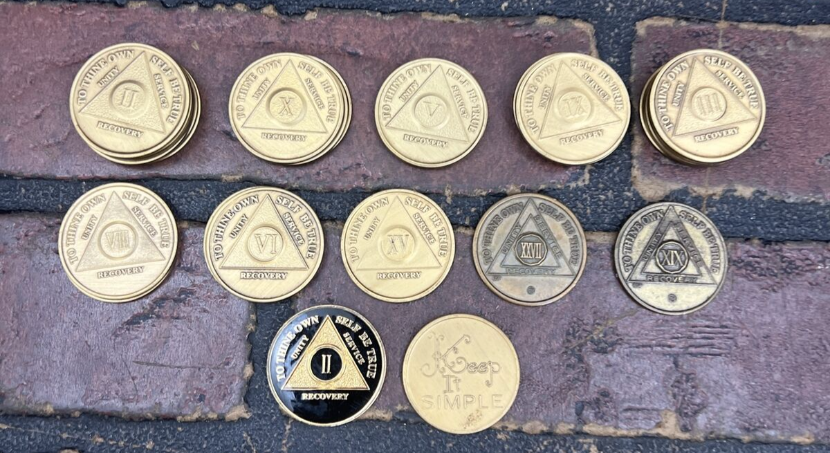 Lot of 30 AA Alcoholics Anonymous Sobriety Metal Coins Chips Recovery ...