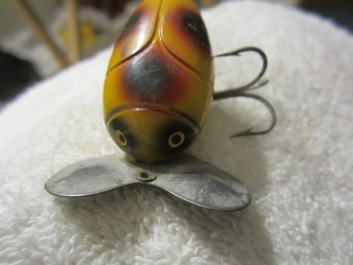 1 Millsite Surface Paddle Plug Fishing Lure Tackle Top Water Bait BUG ...