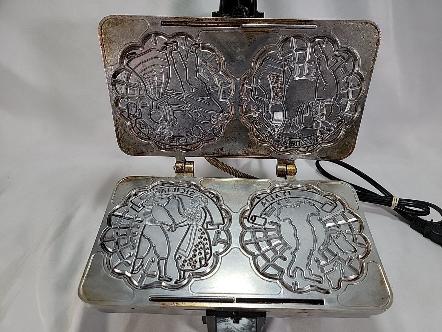 VillaWare Pizzelle Regioni FOLK DANCER Non-Stick Italy Maker Baker ...