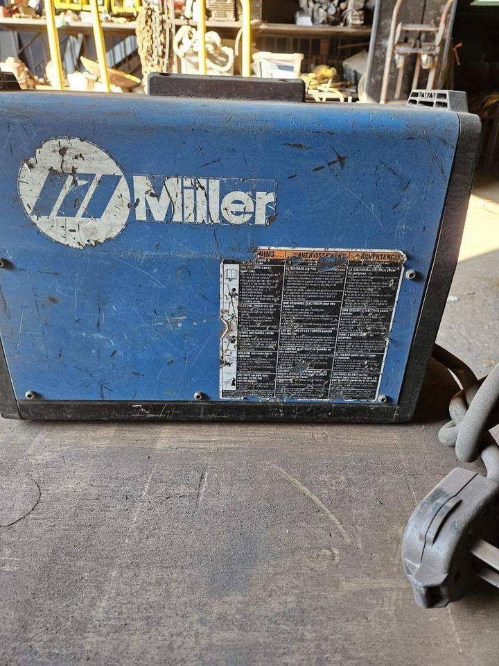 Miller CST-280 Welder Portable Stick/TIG Welder Broken For Parts Only ...