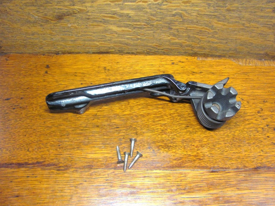 Antique Singer Treadle sewing machine table cabinet head top lift ...