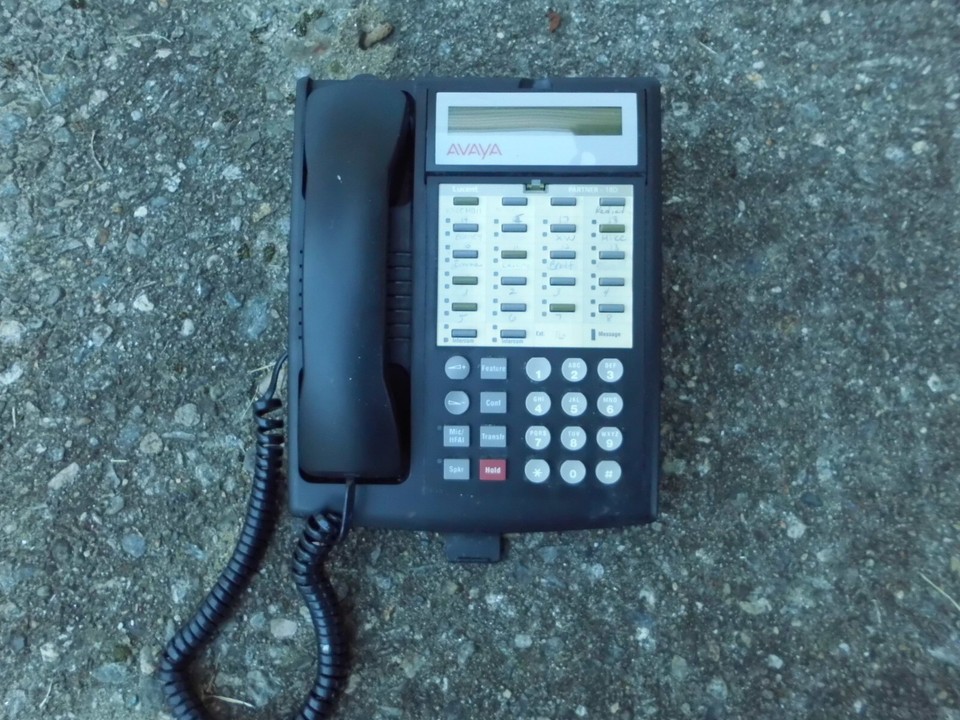 AVAYA PARTNER PHONE SYSTEM 8 PHONES AND TECHNICAL MANUALS ALL IN GOOD ...