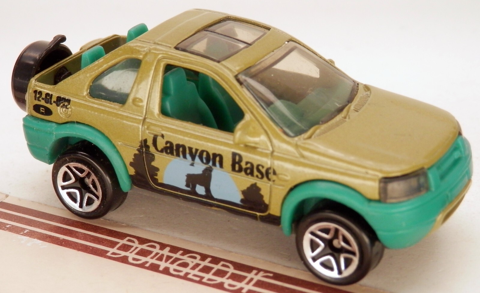 Matchbox 1998-2003 Land Rover Freelander Teal/Tan Canyon Base 1:59 ...