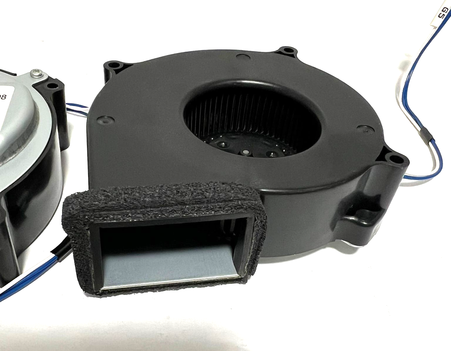 Lot of 2 Panasonic PT-DW7000U-K TOTO TYF106J08 DC Brushless Fan Blower ...