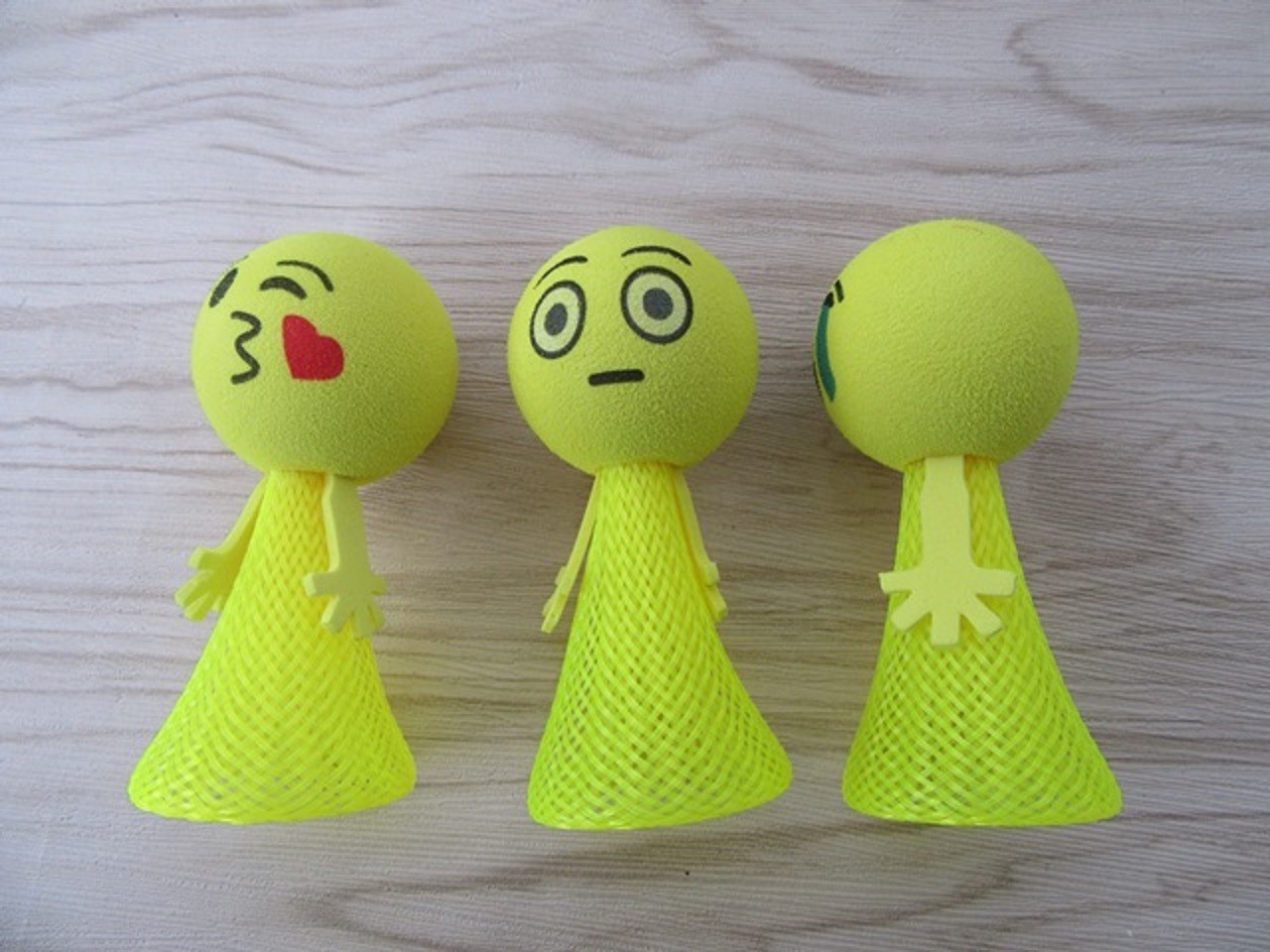 24Pcs Yellow Emoji Smile Face Lovely Jump Elf Toys For Kids | eBay