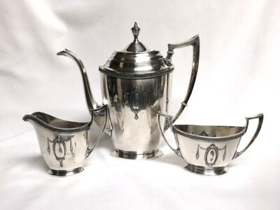 Antique PAIRPOINT Silver Plate Tea Pot Sugar Creamer Set Polished Art ...