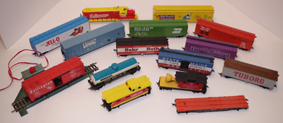 Lot of 14 HO Scale Train Cars - Mostly Box Cars plus Tanker, Spotlight ...