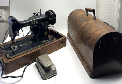 VINTAGE 1956 Singer 99K Electric Sewing Machine w original case TESTED ...