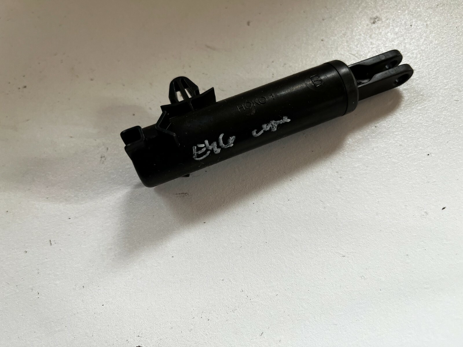 BMW E46 E90 E53 Glove box damper 51168224806 | eBay