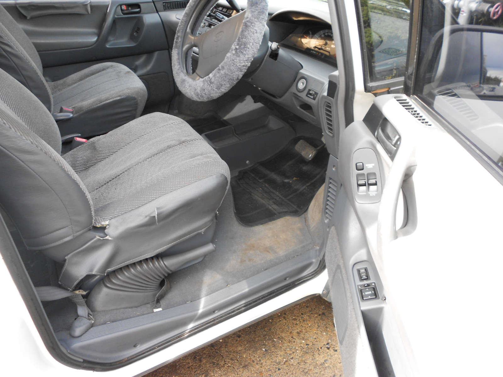 1993 Toyota TCR10 Tarago LH Tail Light Body S/N# V6828 BH9785 | eBay