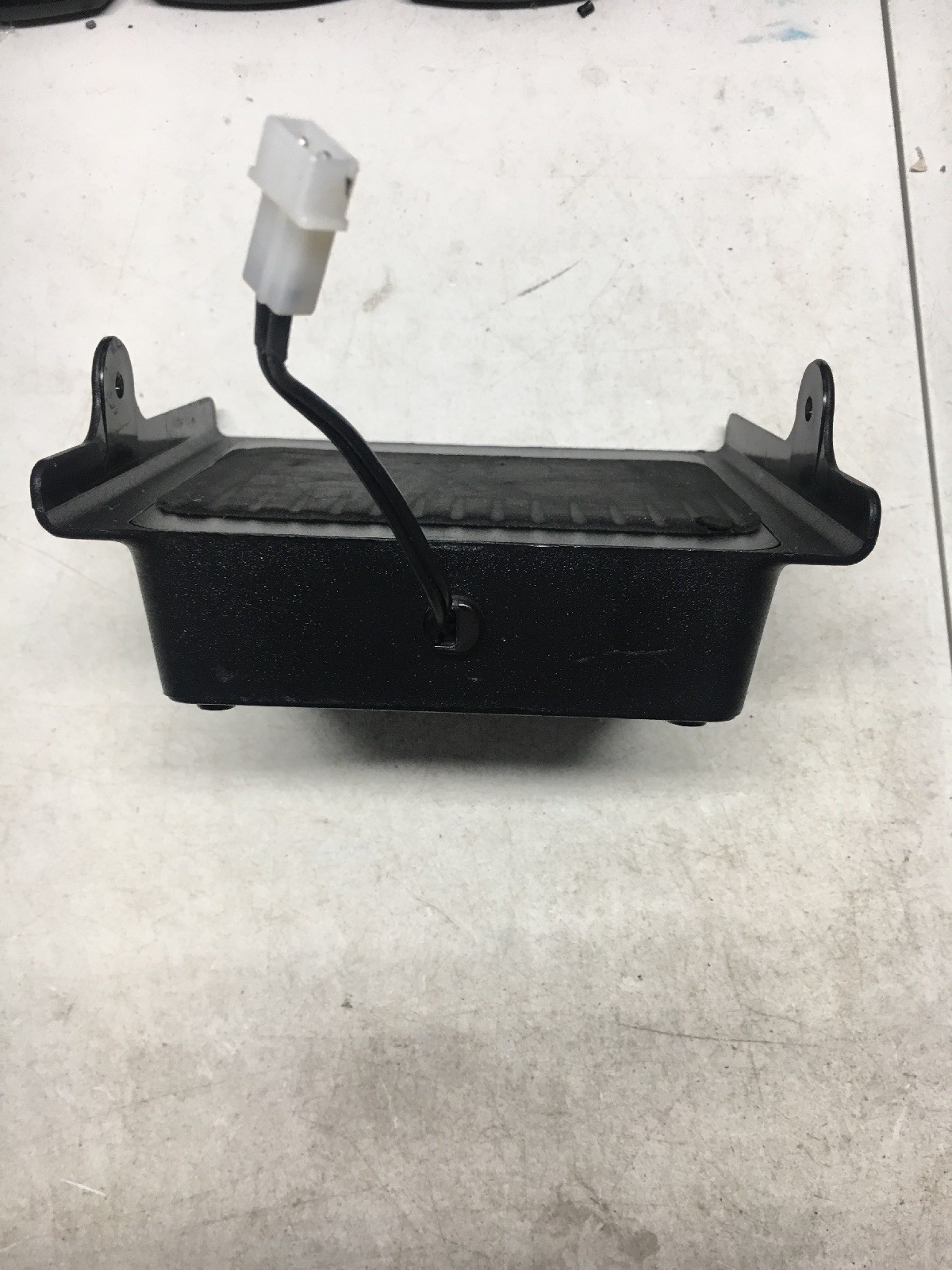 NEW Motorola HLN6042A Desktop Wedge Base Station APX XTL Converter Tray ...