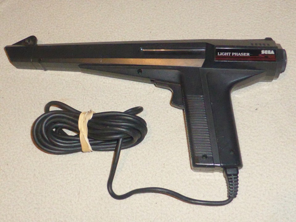 OFFICIAL SEGA MASTER LIGHT PHASER GUN CONTROLLER MODEL 3050 ORIGINAL ...