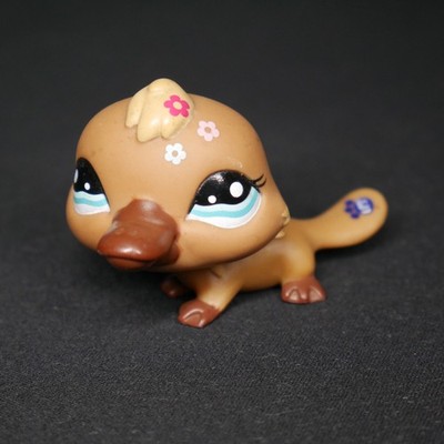 Hasbro Littlest Pet shop #1395 LPS Brown Platypus Limited Edition Mail ...
