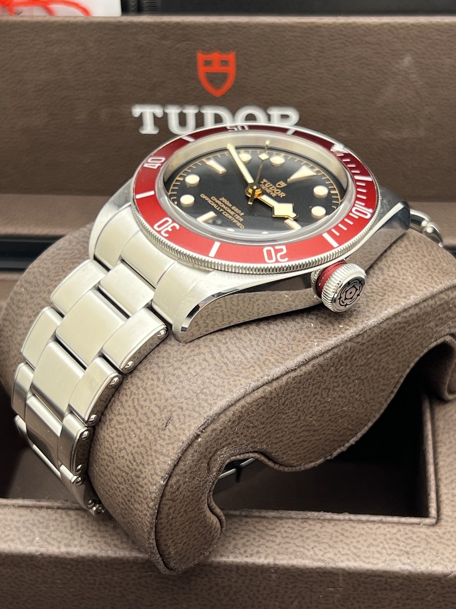 Tudor Heritage Black Bay 41mm 79230R Black Dial Red Bezel Tudor Heritage Black Bay 41mm 79230R Black Dial Red Bezel