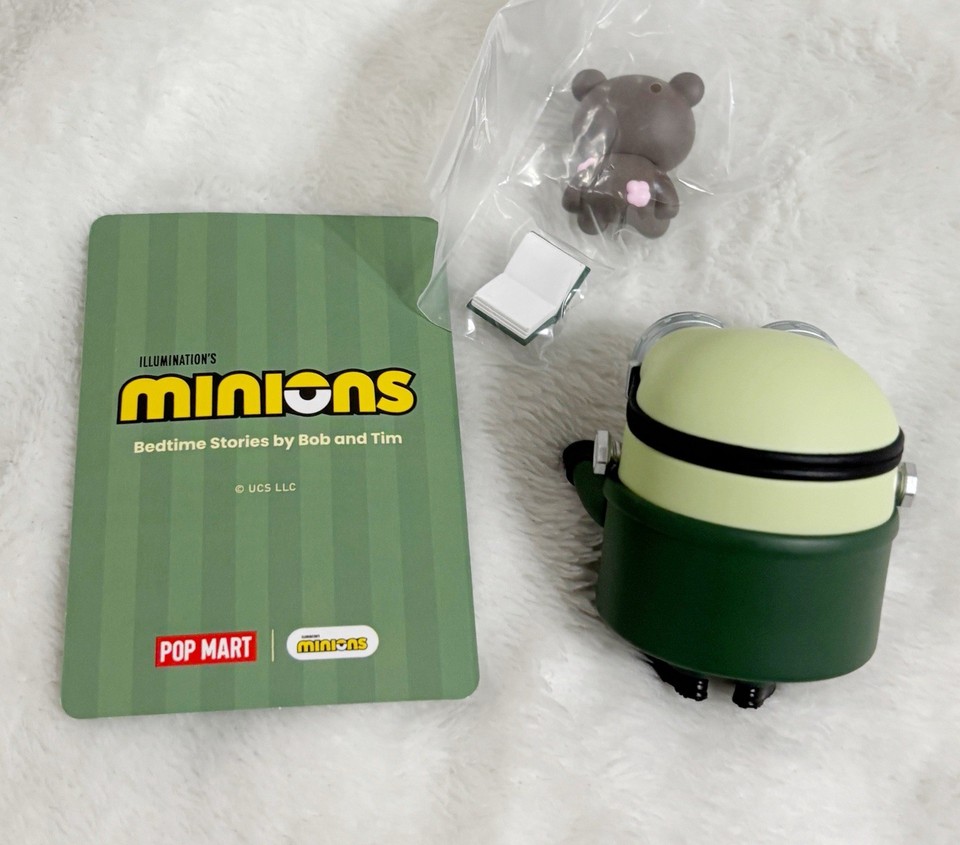 Pop Mart, Despicable Me Bob Spooky Wives Tales Figure with Tim and Card ...