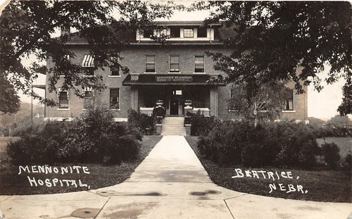 G38/ Beatrice Nebraska RPPC Postcard c1920s Mennonite Hospital Building ...