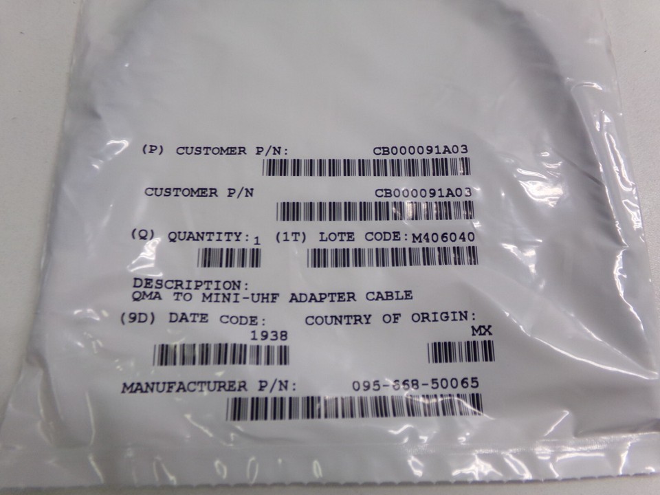 Motorola 095-668-50065 CB000091A03 Two Way Radio QMA to MINI UHF ...