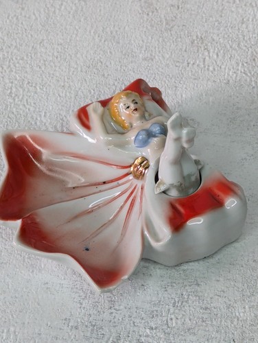 Rare Vintage Nodder Pinup Girl Ashtray Patent TT Moving Legs Trinket ...