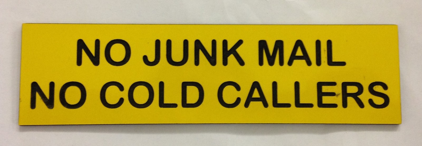 NO JUNK MAIL NO COLD CALLERS ENGRAVED ACRYLIC SIGN 130x35MM BUSINESS ...