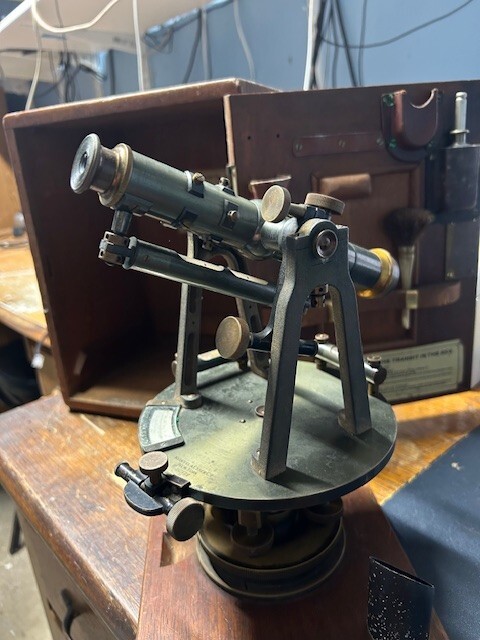 Keuffel & Esser Surveyor’s Transit Scope & Compass P5085C with Wooden ...